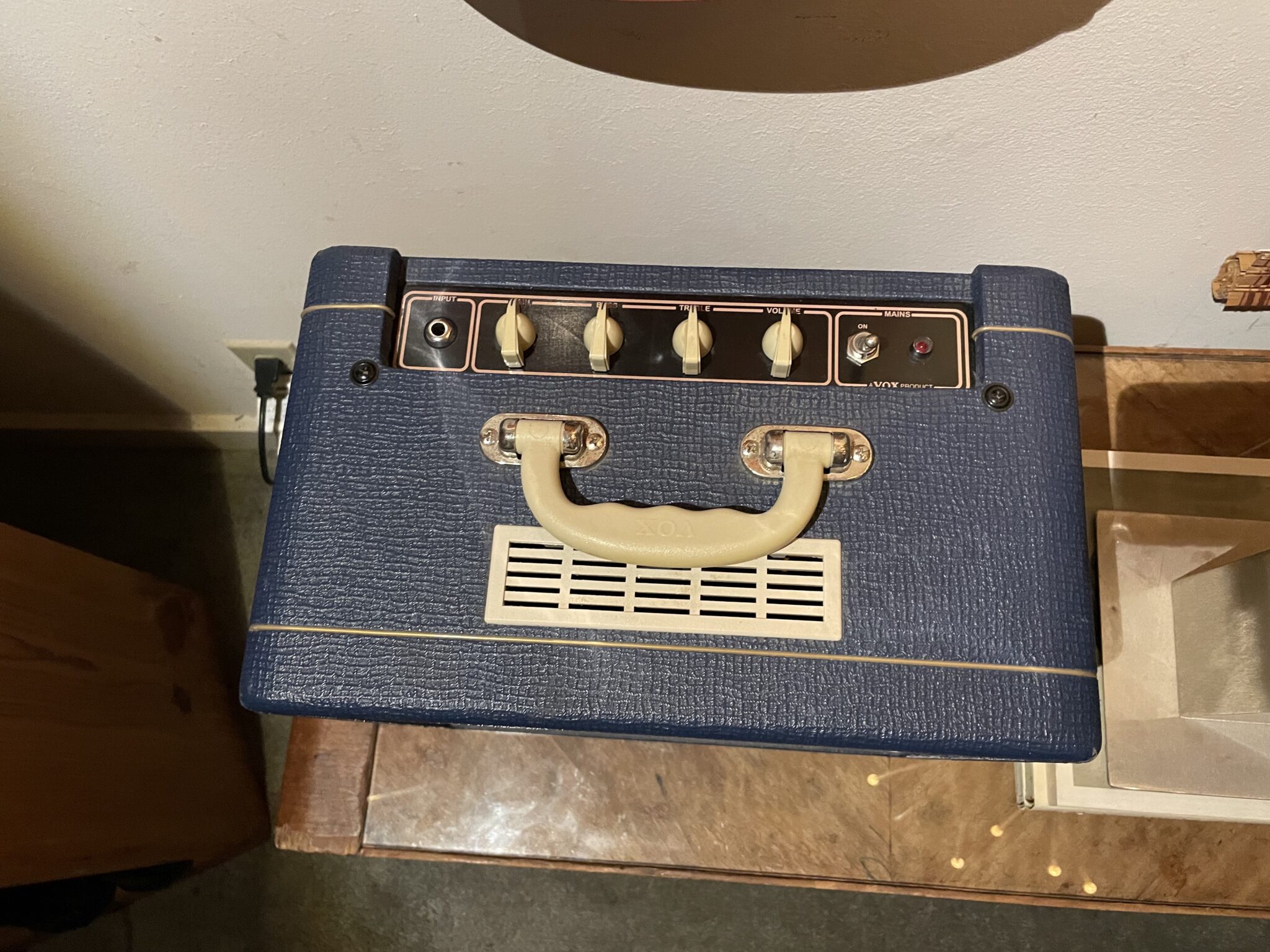 Vox AC4C1-BL Limited Edition 4-Watt 1×10″ Guitar Combo (2012 version ...